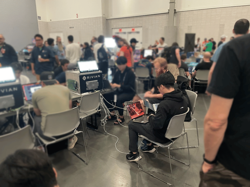 世界最高峰のセキュリティコンテストが開催されるDEF CON 32｜Car Hacking Village 参加レポート｜ブログ｜NRIセキュア