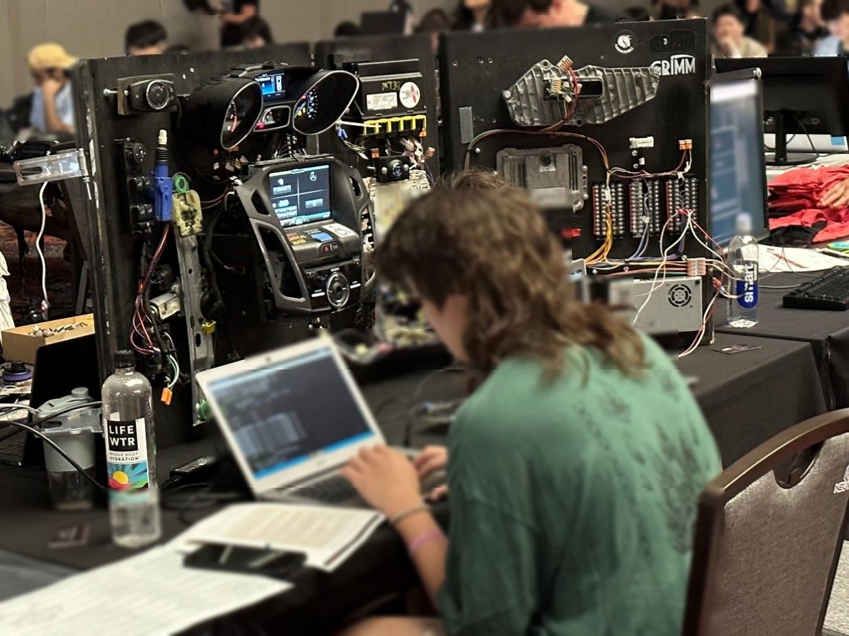 世界最高峰のセキュリティコンテストが開催されるDEF CON｜Car Hacking Village参加レポート｜ブログ｜NRIセキュア